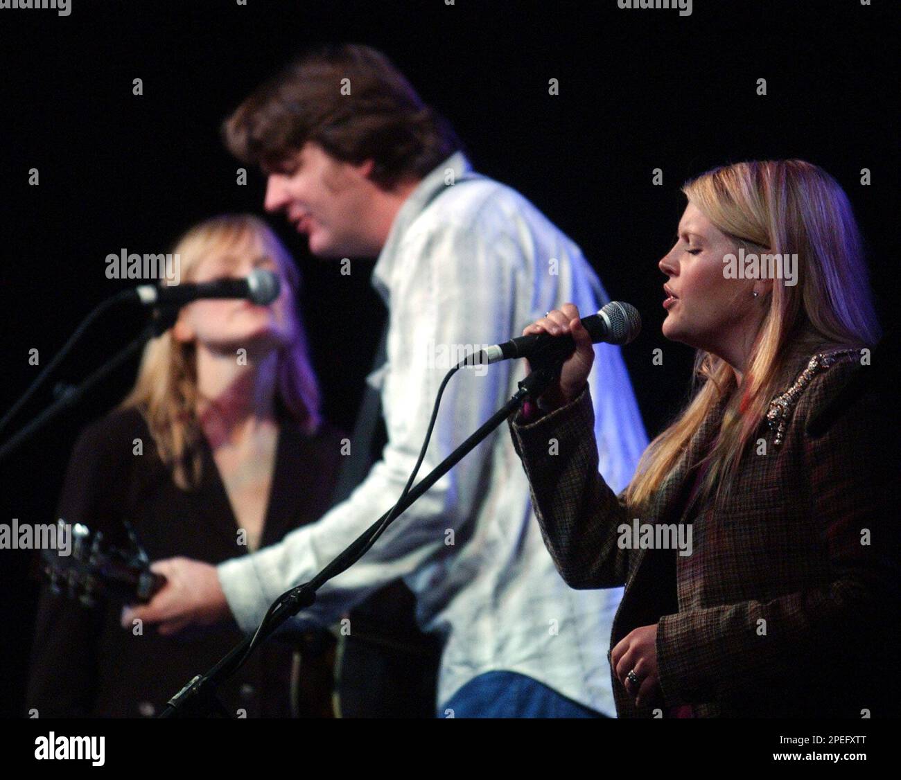 Natalie Maines, right, of the Dixie Chicks makes a guest appearance ...