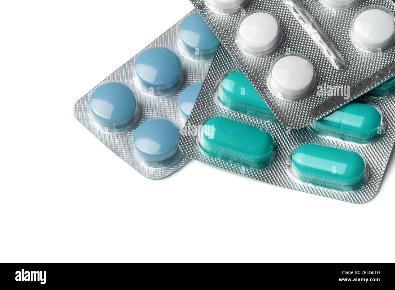 Pile de comprimés de capsule d'antibiotique dans un blister. Emballage ...