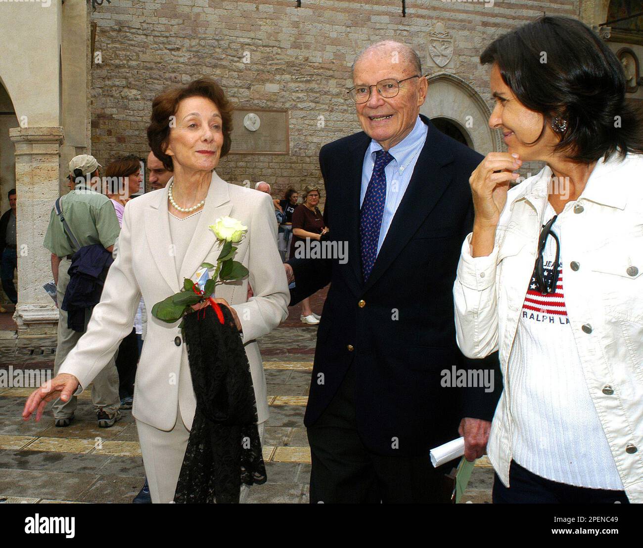 Former U.S. Defense Secretary Robert McNamara, center,and Diana Masieri ...