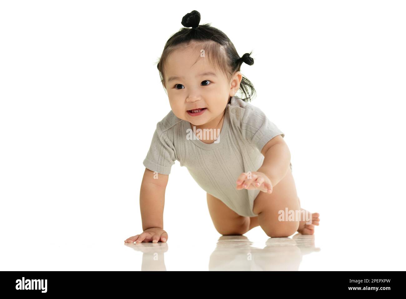 Jolies filles chinoises Banque d'images détourées - Page 2 - Alamy