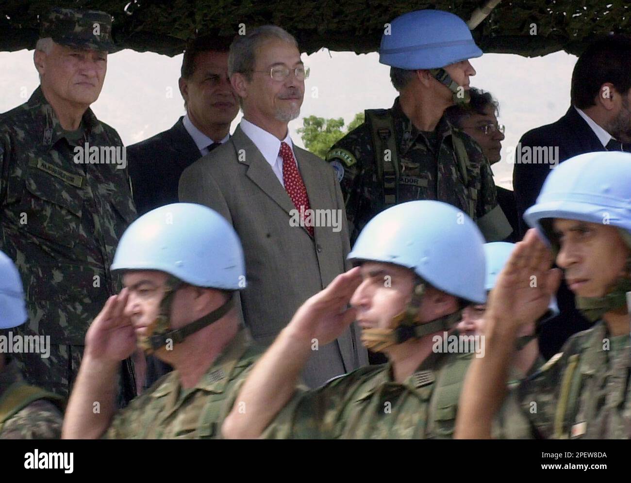 **CORRECTS IDENTIFICATION OF COMMANDER OF THA BRAZILIAN BRIGADE GEN ...