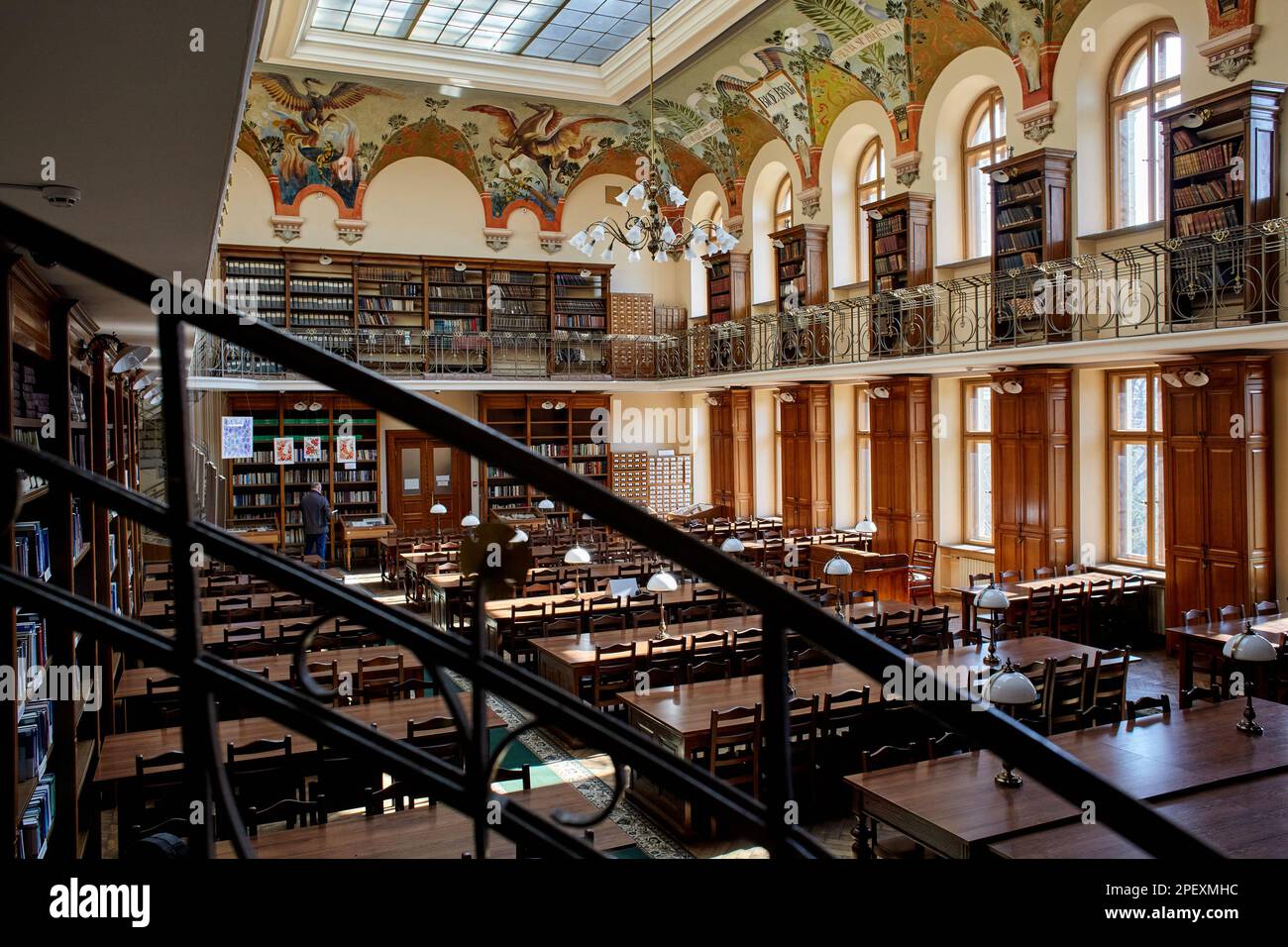 Salle de lecture principale de la bibliothèque scientifique de l'Université nationale Ivan ...