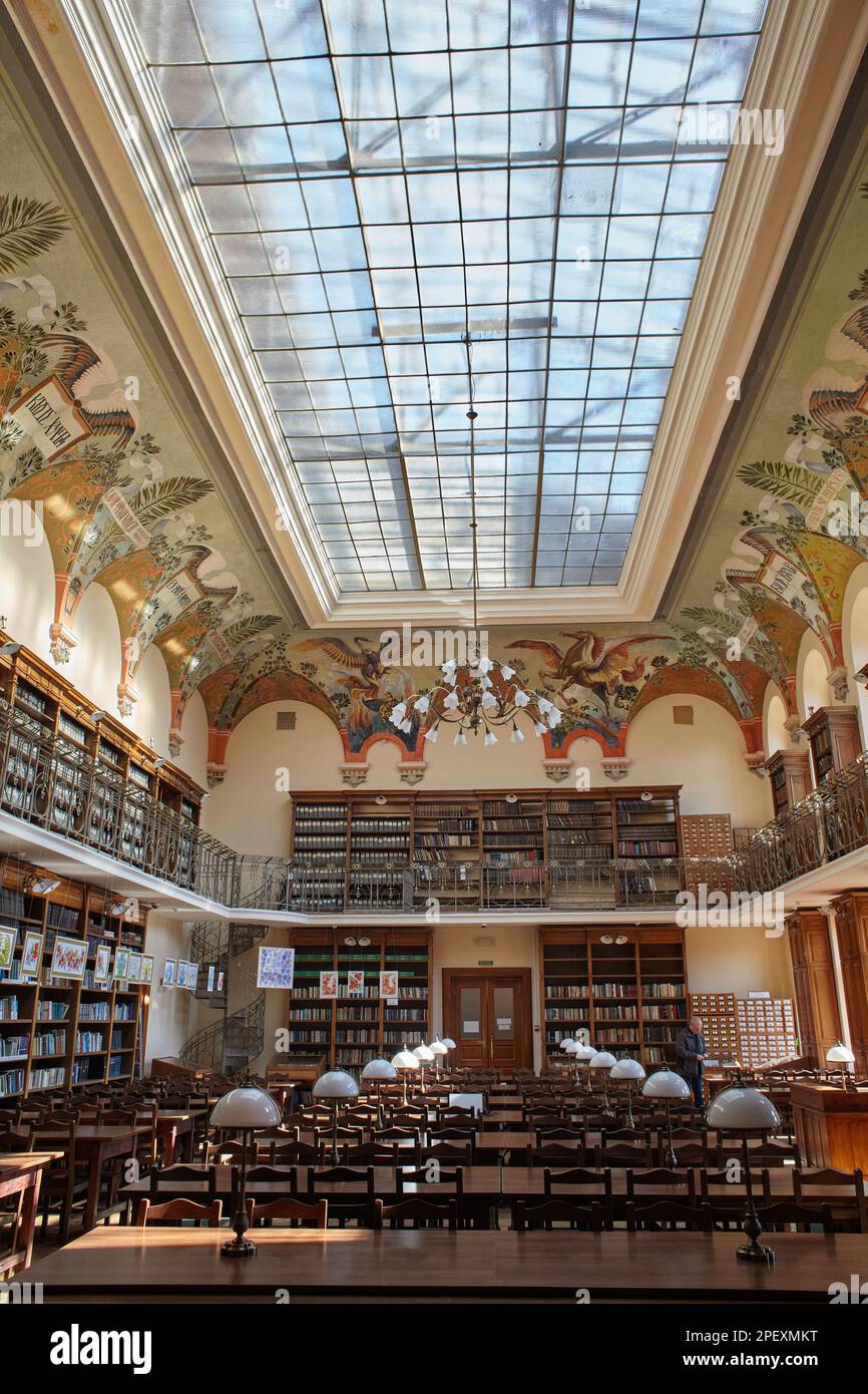 Salle de lecture principale de la bibliothèque scientifique de l'Université nationale Ivan ...