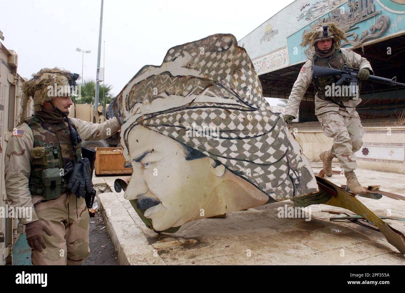 U.S. Army Sgt. Tony Bach, from Texas, left, and Spc. Brian Serba of ...