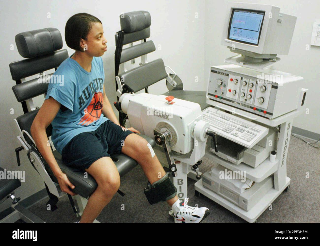 An Auburn basketball player, freshman Shana Askew, does multi-angle ...