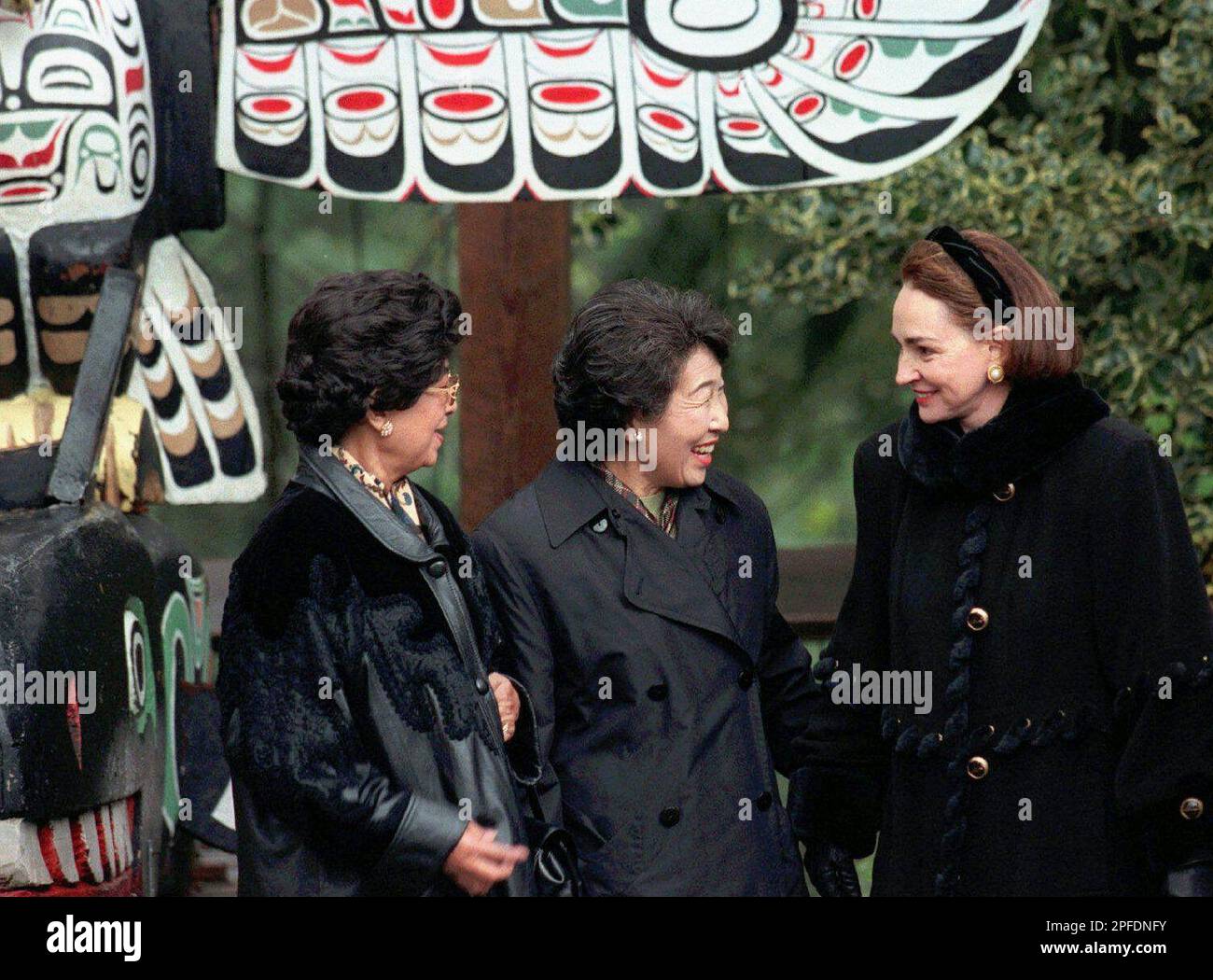 Aline Chretien, right, wife of Canadian Prime Minister Jean Chretien ...
