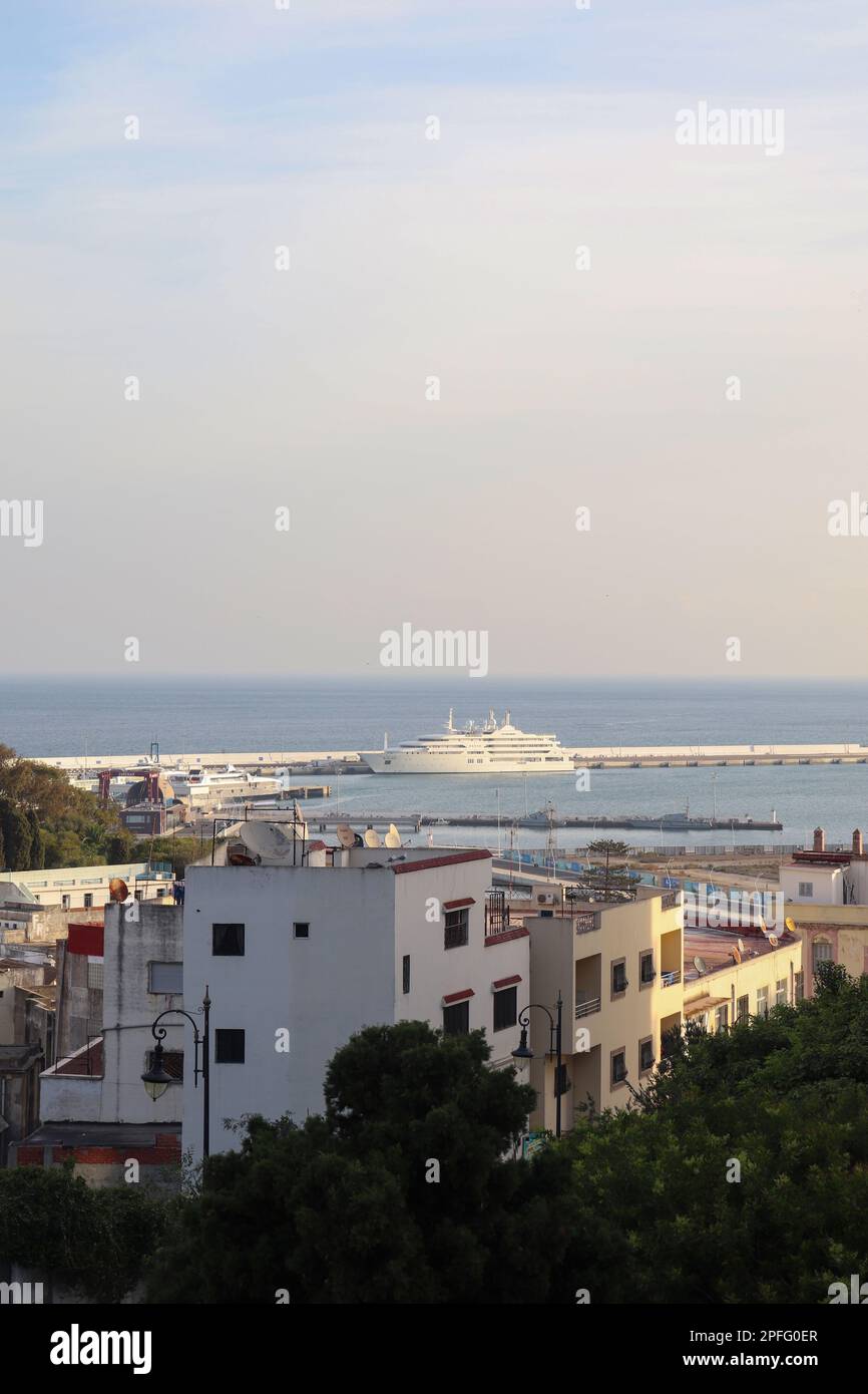 Tanger morocco ocean Banque de photographies et d’images à haute ...