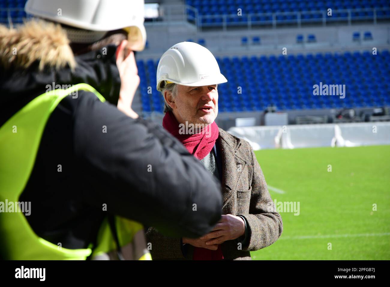 Aktueller Stand des Wildparkstadionseubau, Karlsruhe Begehung mit ...