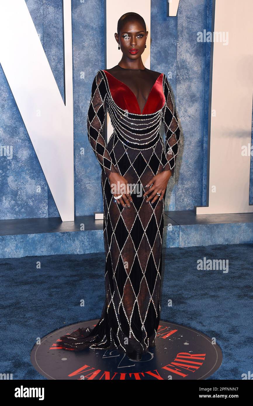 LOS ANGELES - 12 MARS : Jodie Turner-Smith à la Vanity Fair Oscar Party ...