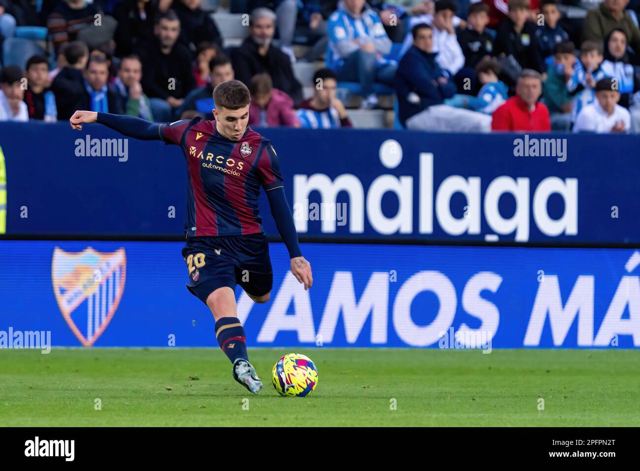 Jonathan montiel Banque de photographies et d’images à haute résolution ...