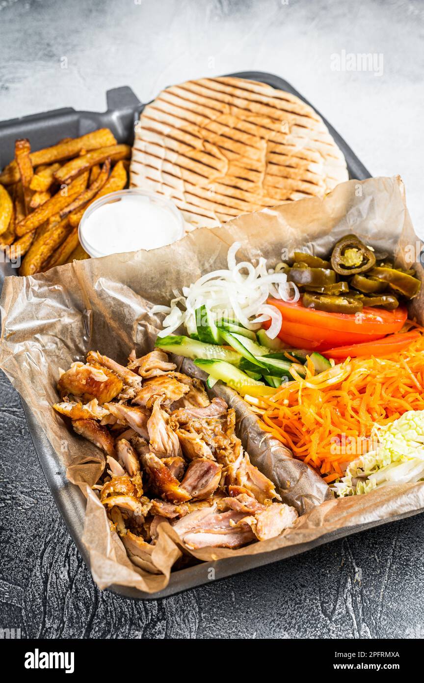 Doner kebab box Banque de photographies et d’images à haute résolution ...