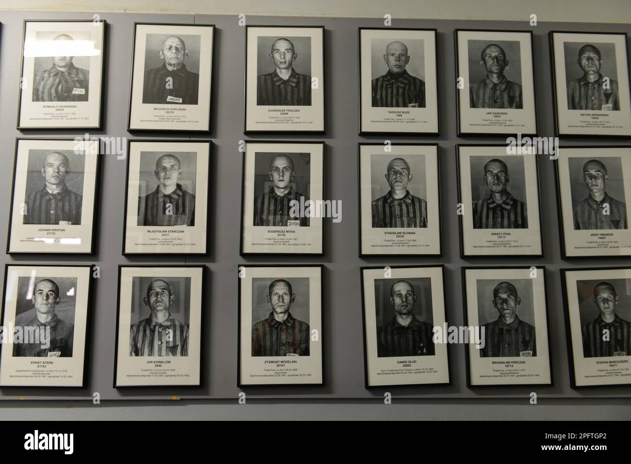 Photos, victimes, exposition, Stammlager I, camp de concentration ...