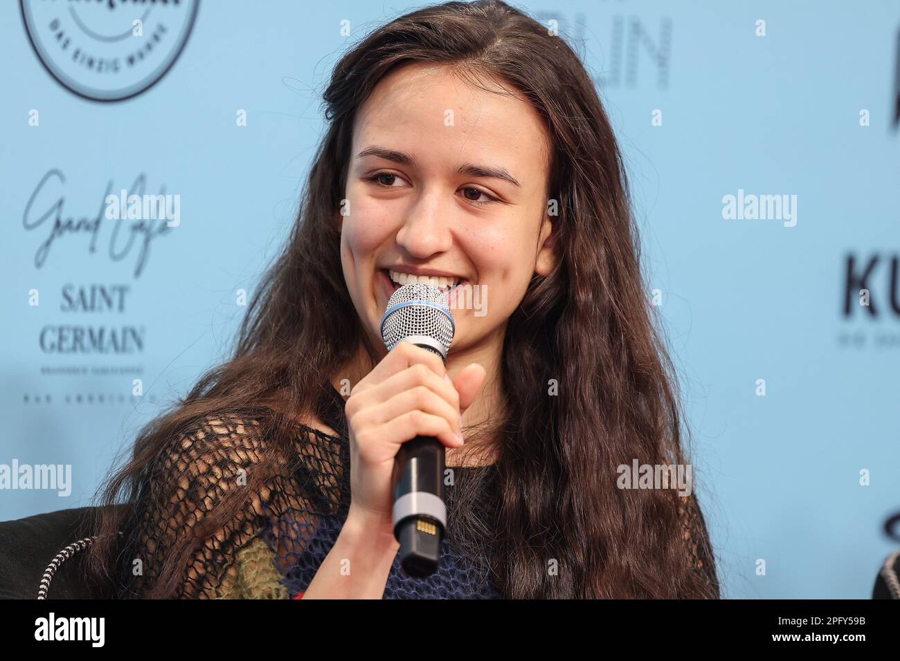 Yasmina hempel Banque de photographies et d’images à haute résolution - Alamy