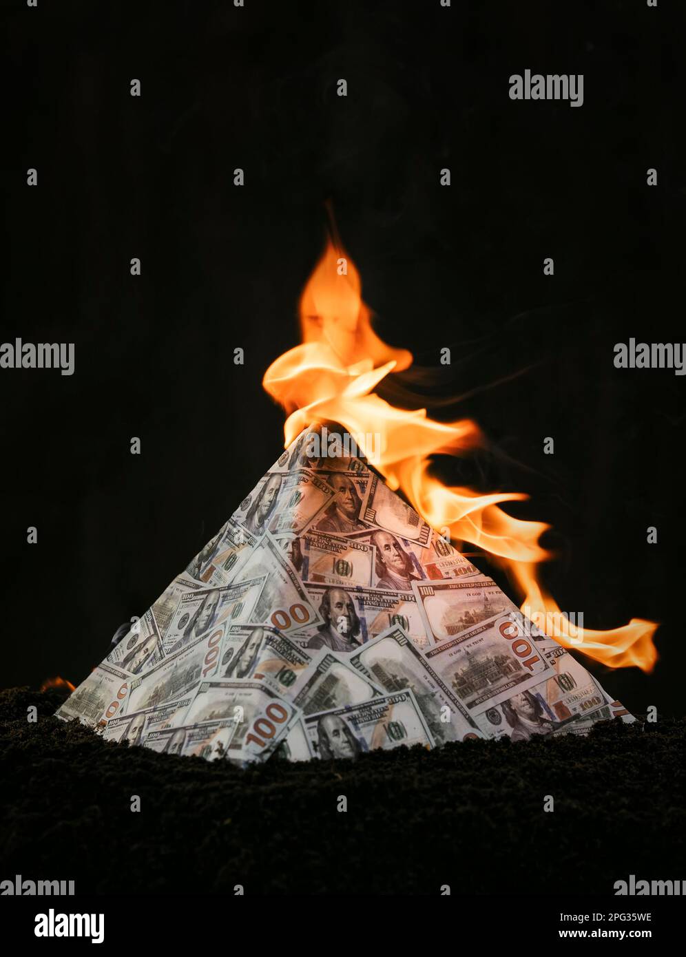 Une pyramide financière mondiale basée sur la domination du dollar ...