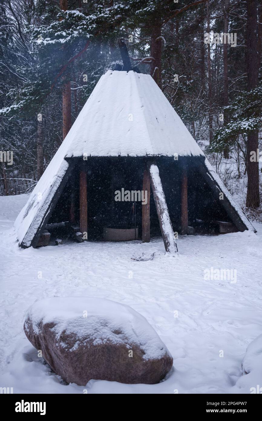 Tipi nordique Banque de photographies et d’images à haute résolution ...