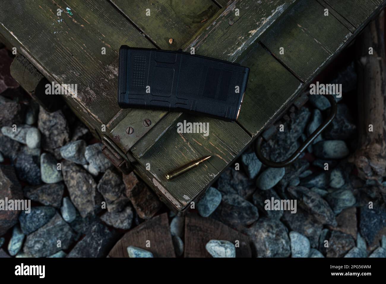 Acheter une mitrailleuse remplie de balles. Une balle pour une ...