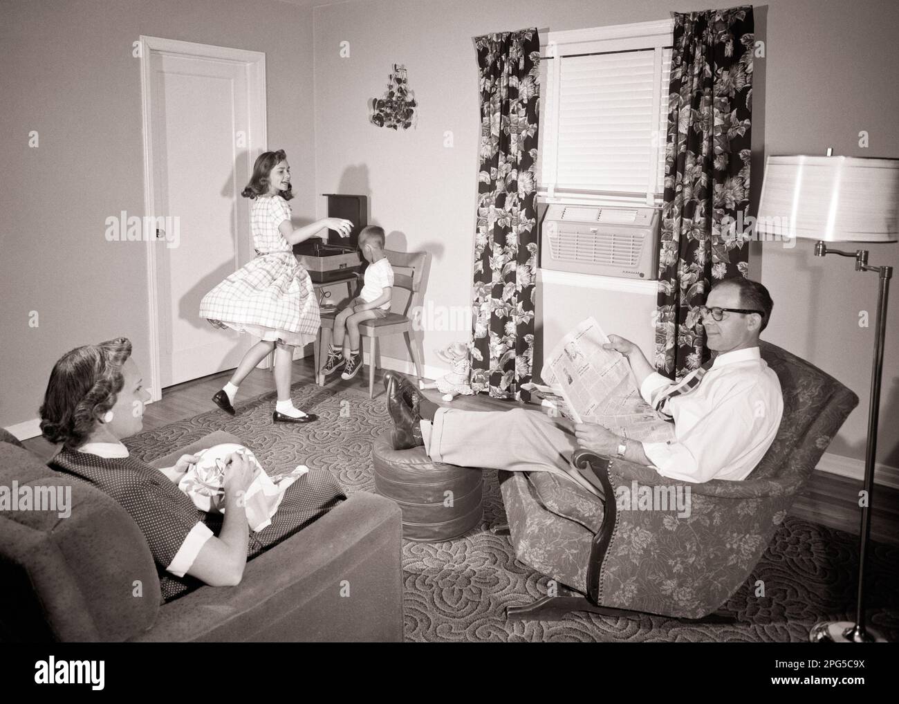 American family 1950s Banque de photographies et d’images à haute ...
