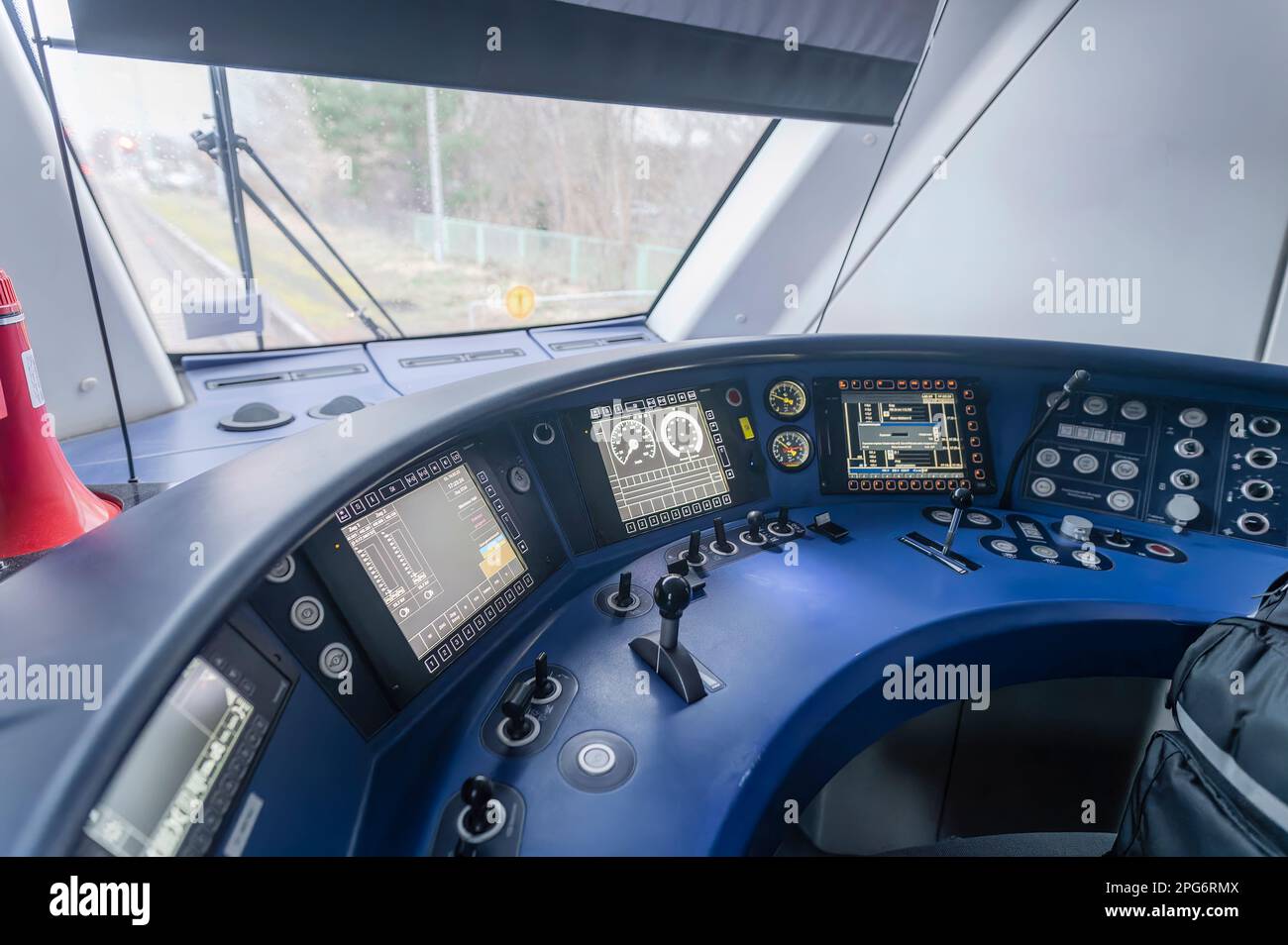 Cabine de conduite train Banque de photographies et d’images à haute ...