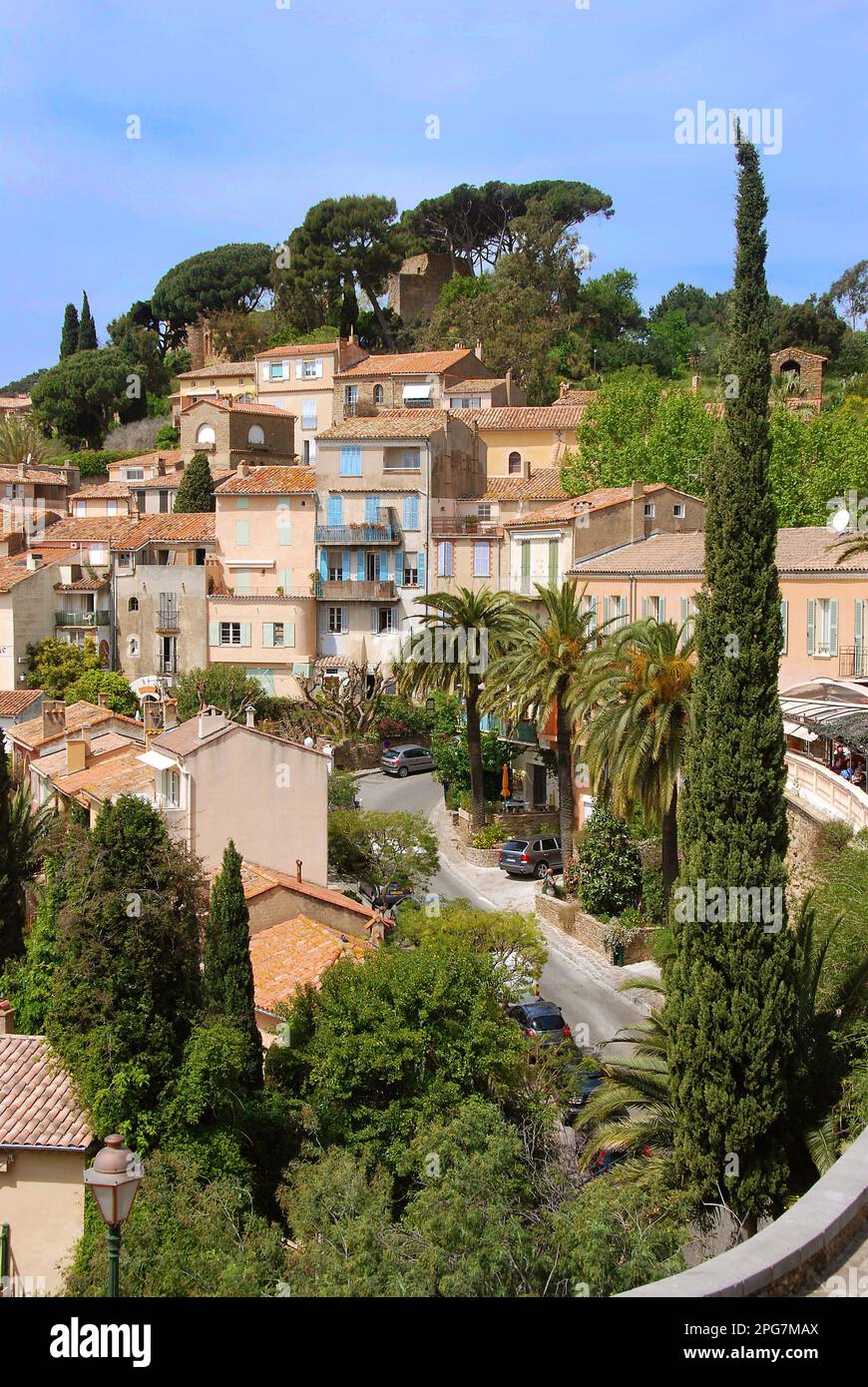 Village de bormes les mimosas Banque de photographies et d’images à haute résolution - Alamy