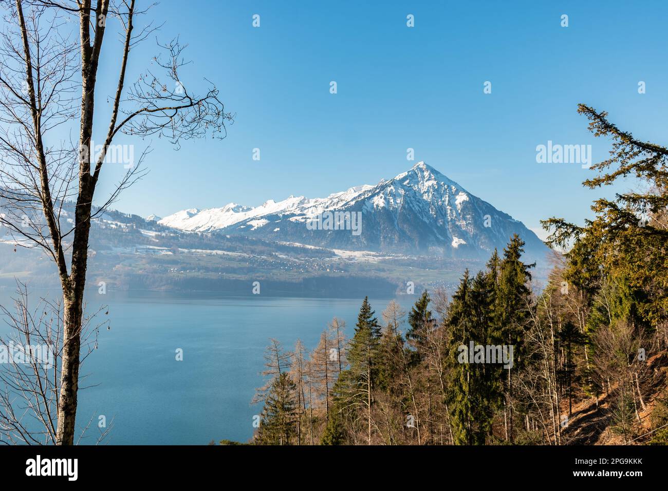 Beatenberg, canton de Berne, Suisse, 12 février 2023 vue fascinante sur ...