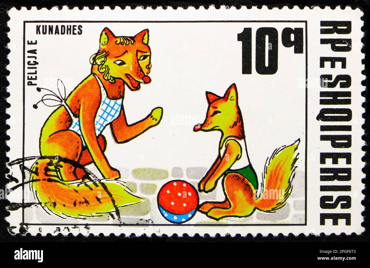 MOSCOU, RUSSIE - 16 MARS 2023 : le timbre-poste imprimé en Albanie ...