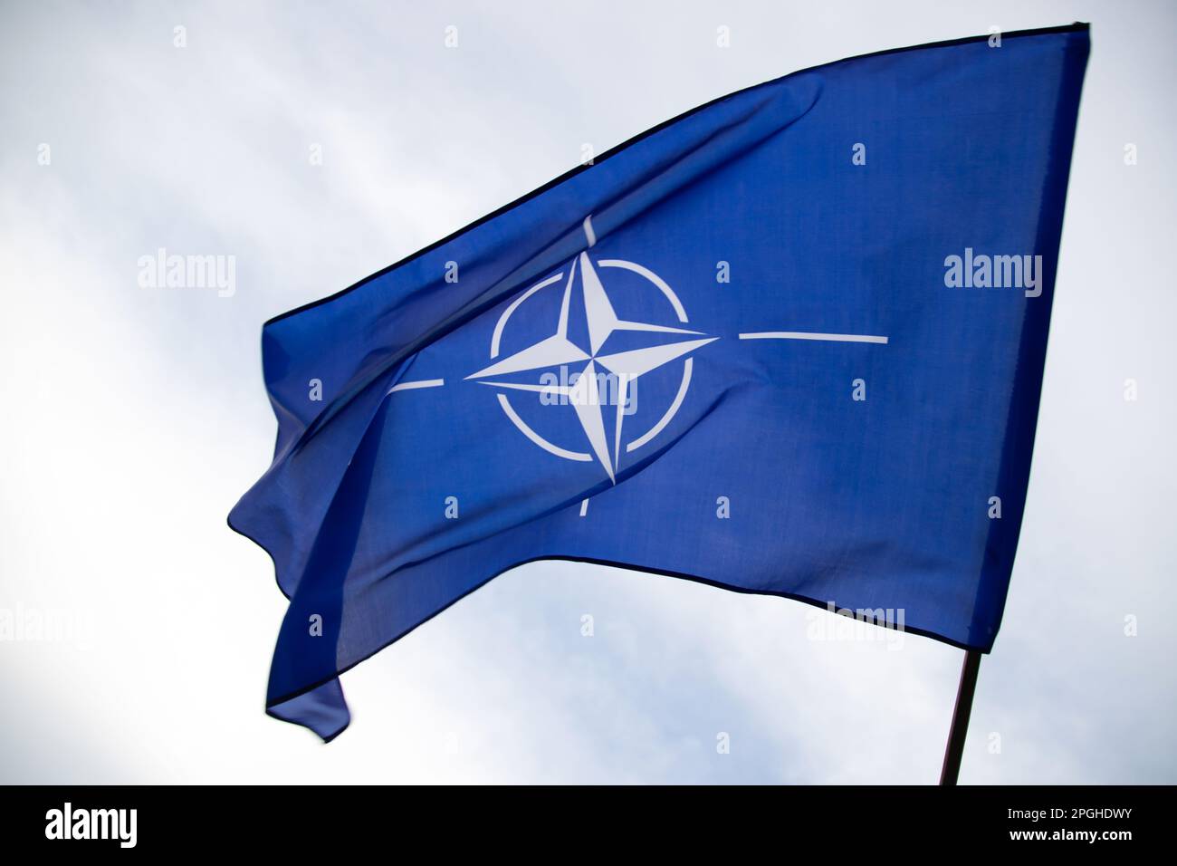 Drapeau de l'OTAN (Organisation du Traité de l'Atlantique Nord). L'OTAN ...