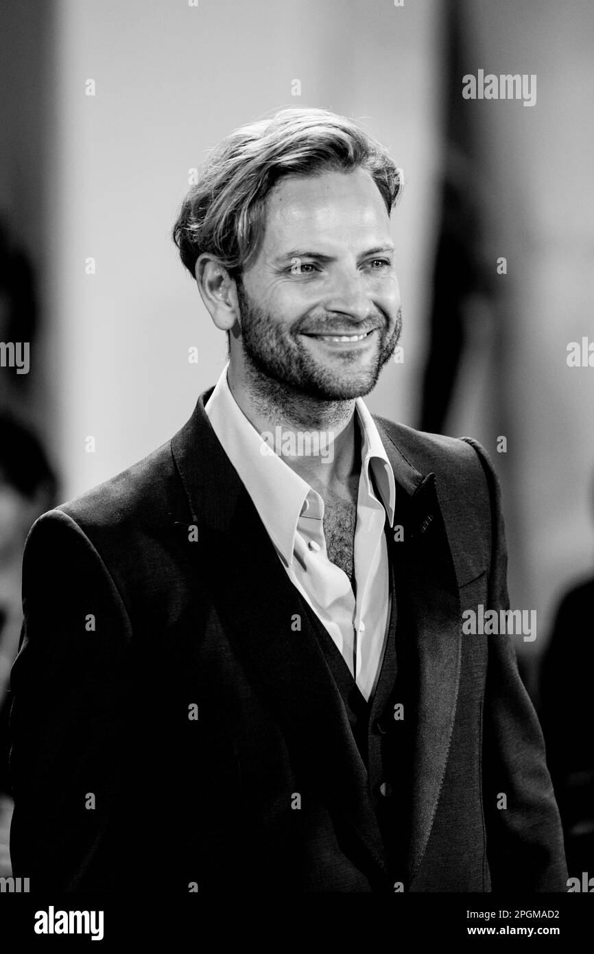 Actor sam spruell Banque d'images noir et blanc - Alamy