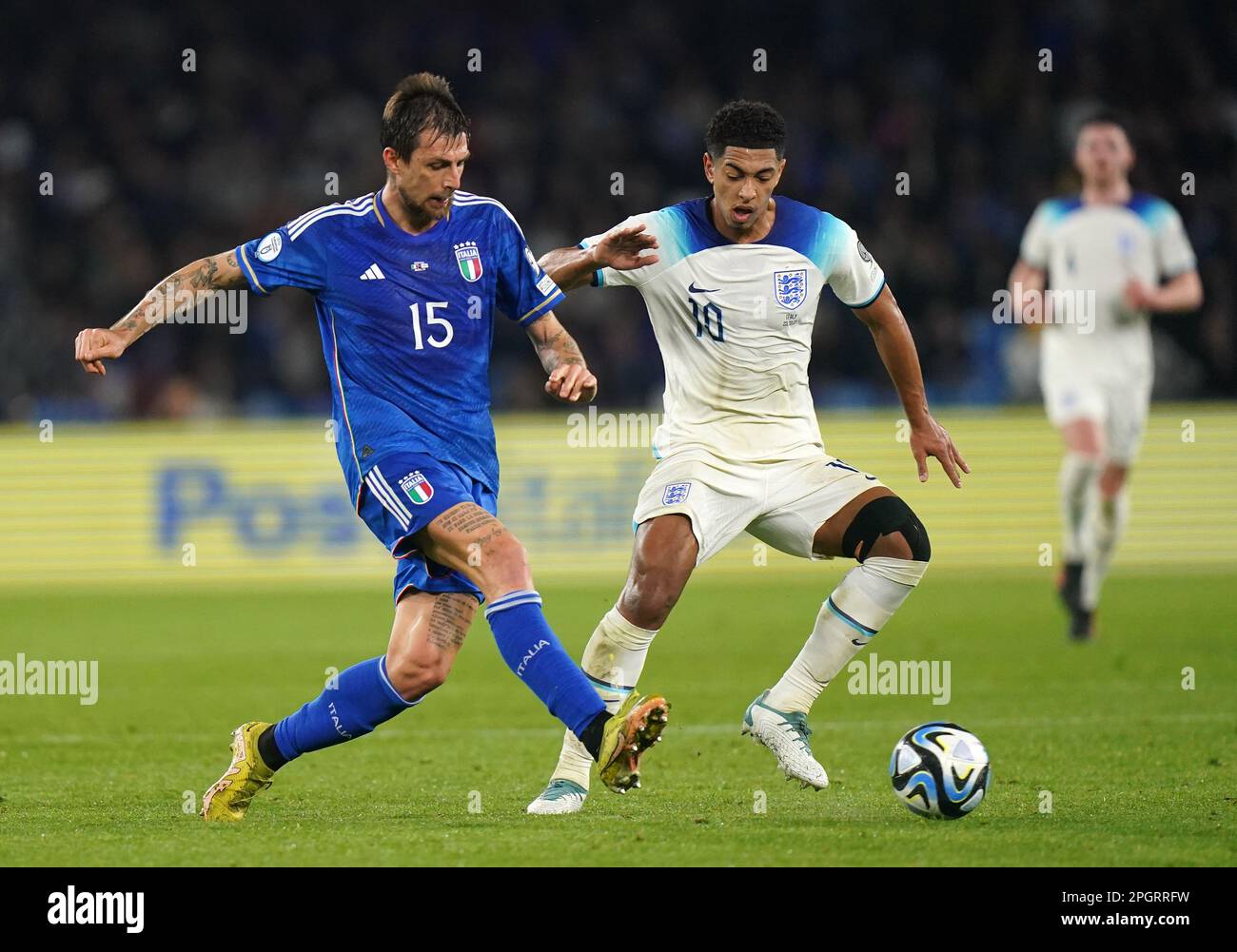 Francesco Acerbi (à gauche), en Italie, et Jude Bellingham, en ...