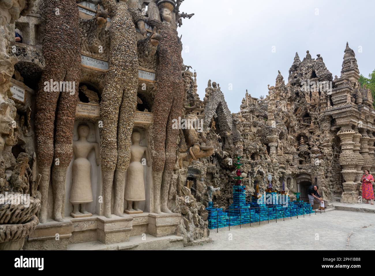 Hauterives, France - 05 août 2022 : le Palais idéal de Postman Cheval ...
