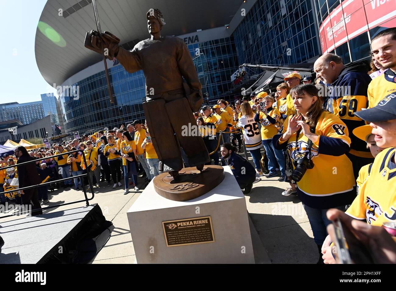 Former Nashville Predators goaltender Pekka Rinne's statue outside ...