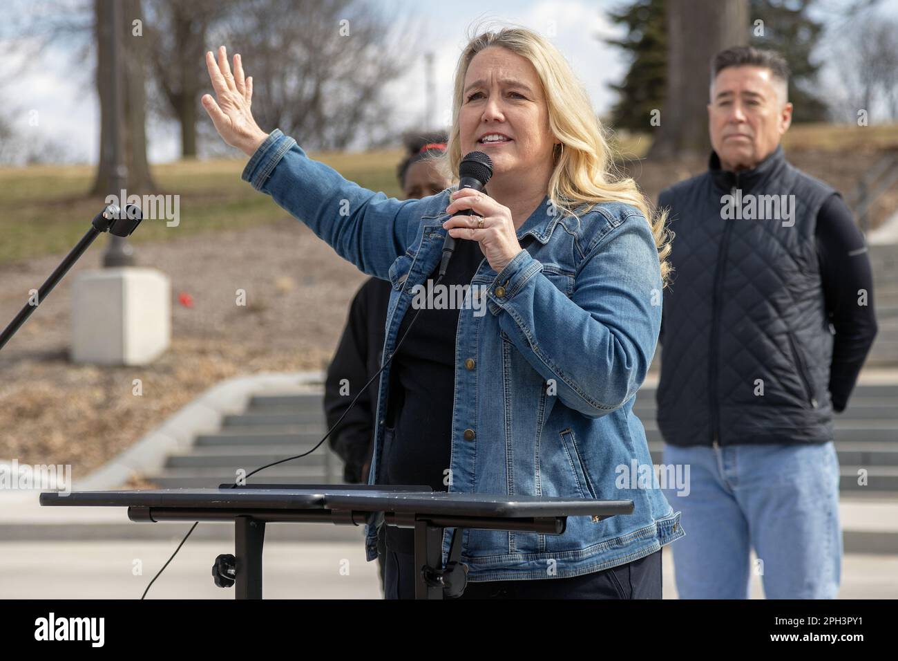 Jennifer konfrst Banque de photographies et d’images à haute résolution ...