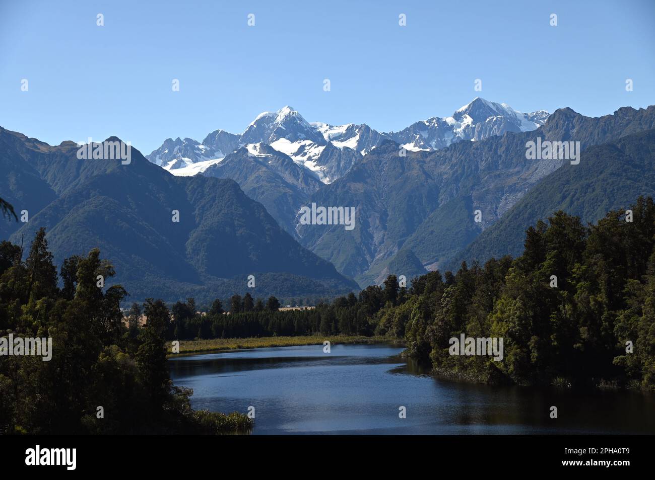 Lac matheson aotearoa Banque de photographies et d’images à haute ...