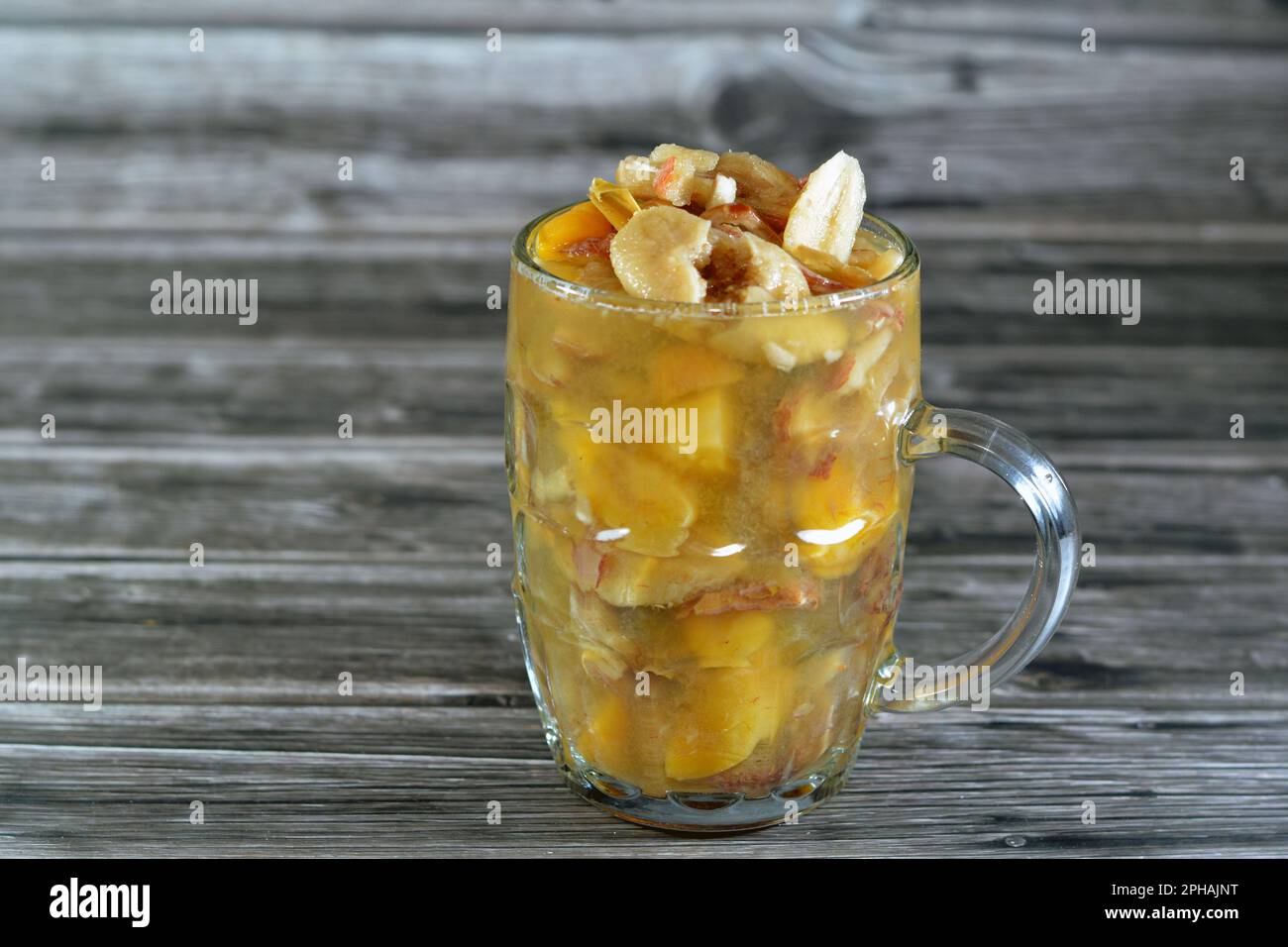 Compote de fruits secs, compote traditionnelle Khoshaf kushaf dattes ...