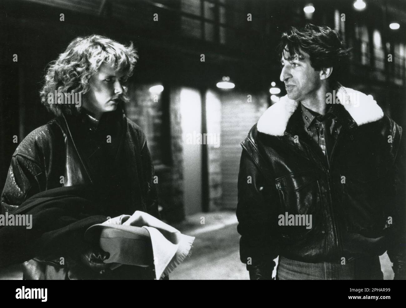 L'actrice Cordelia Strube et l'acteur Michael Rudder dans le film Blindside, Canada 1987 Photo ...