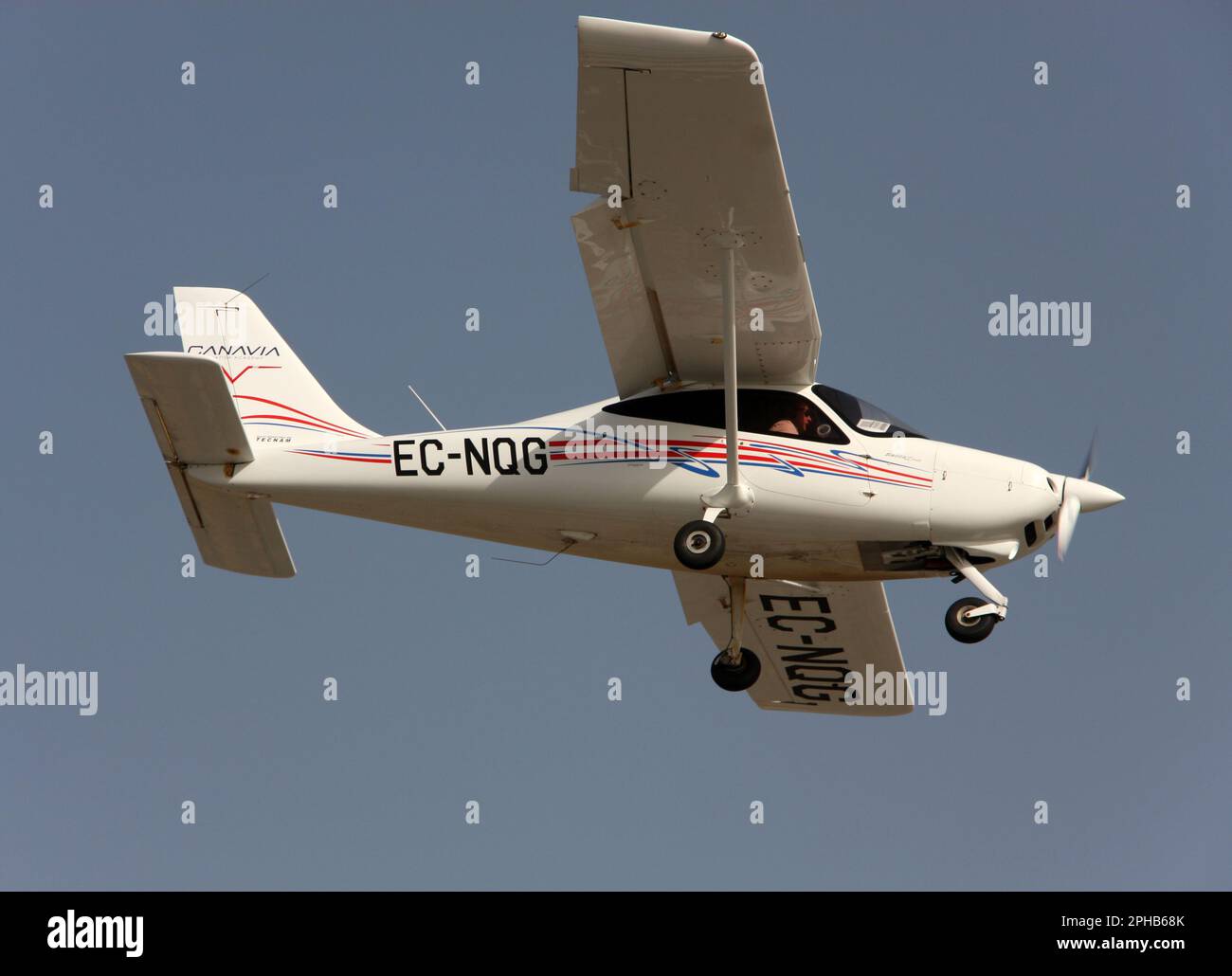 Formation en vol canavia Banque de photographies et d’images à haute résolution - Alamy