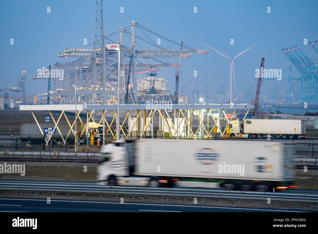 Rwg container terminal Banque de photographies et d’images à haute ...