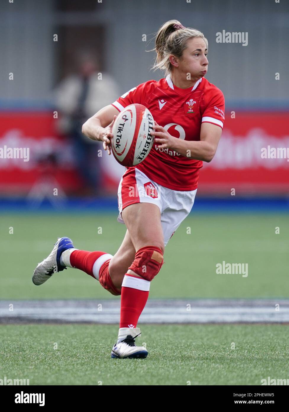 Elinor Snowsill du pays de Galles pendant le match des six Nations pour ...