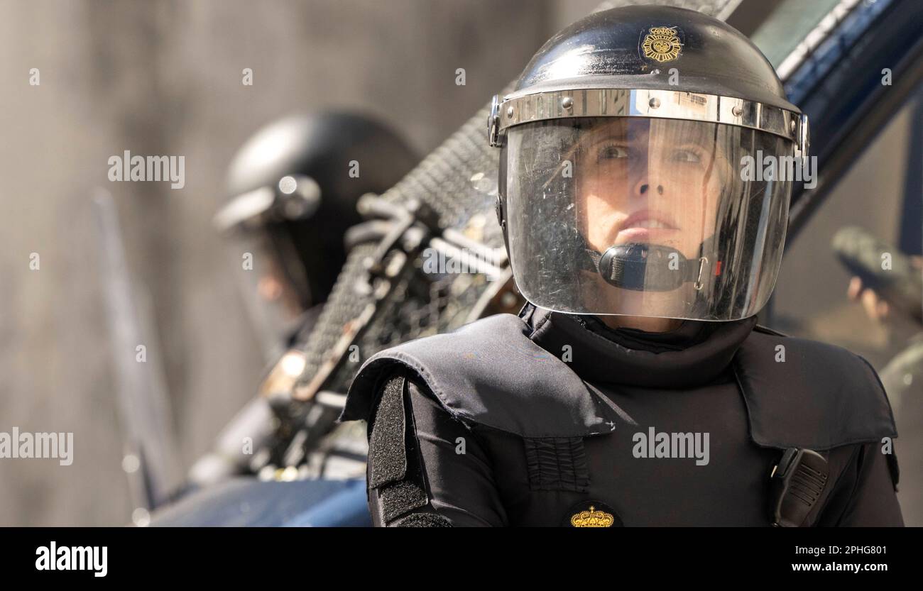 NATALIA DE MOLINA dans ASEDIO (2023), dirigée par MIGUEL ANGEL VIVAS ...