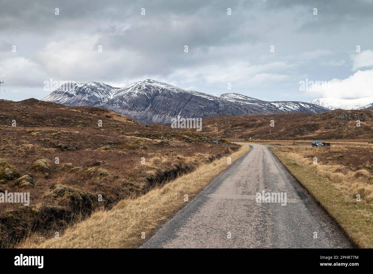 Le Corbett Foinaven (gaélique écossais: Foinne Bheinn) est une montagne ...