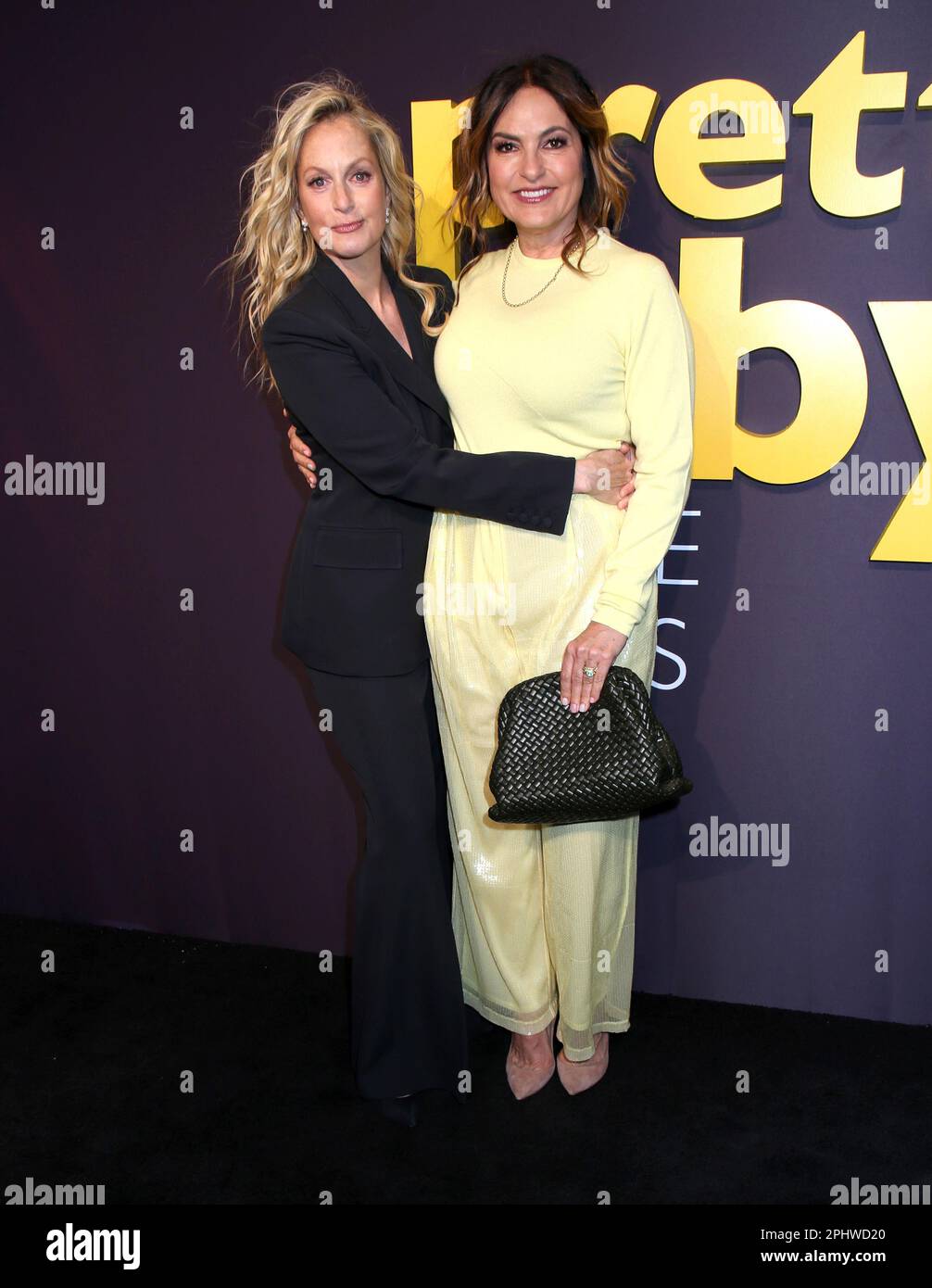 Mariska hargitay with brooke shields Banque de photographies et d ...
