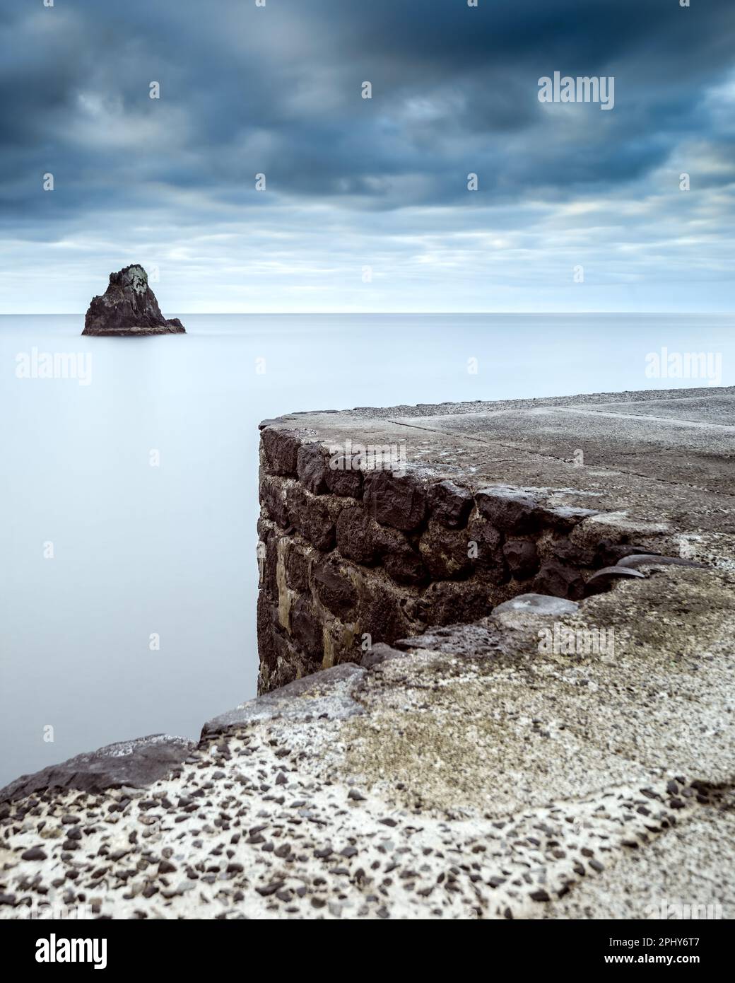 Magnifique paysage marin de la côte des océans de l'Atlantique avec une ...