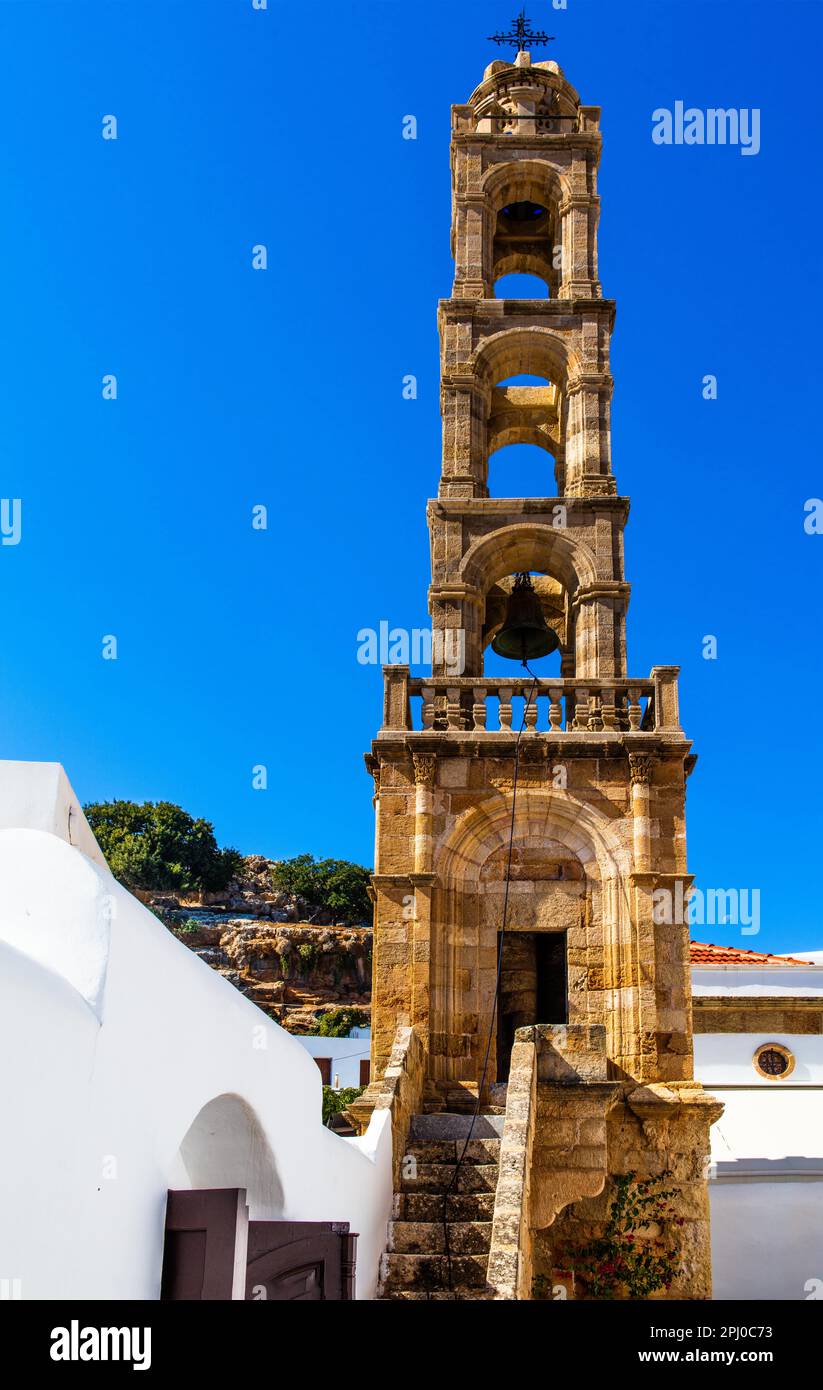 Clocher, église de Panagia avec de précieuses fresques, église de Saint ...