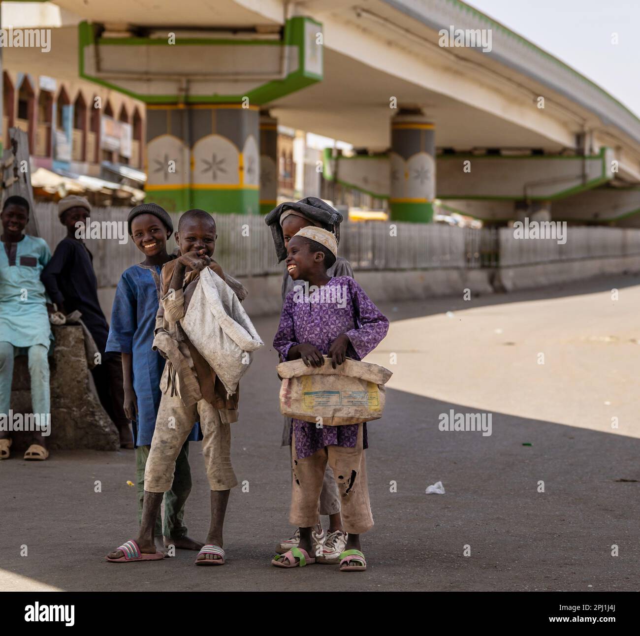 Nigeria streed enfants Banque de photographies et d’images à haute ...