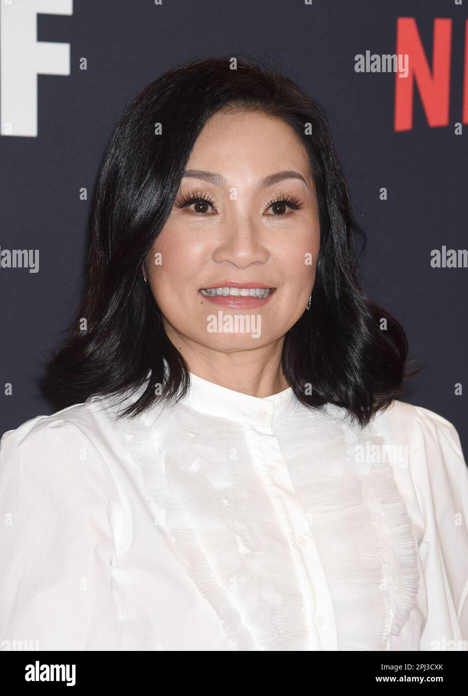 Hong Dao arrive à la première de Netflix sur le « BOEUF » de Los ...