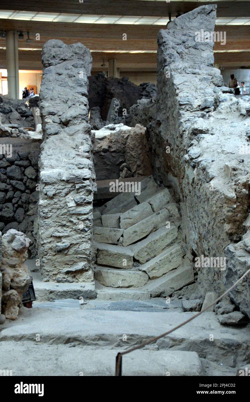 Grèce, île de Santorini: Fouilles archéologiques d'une ville minoenne à ...