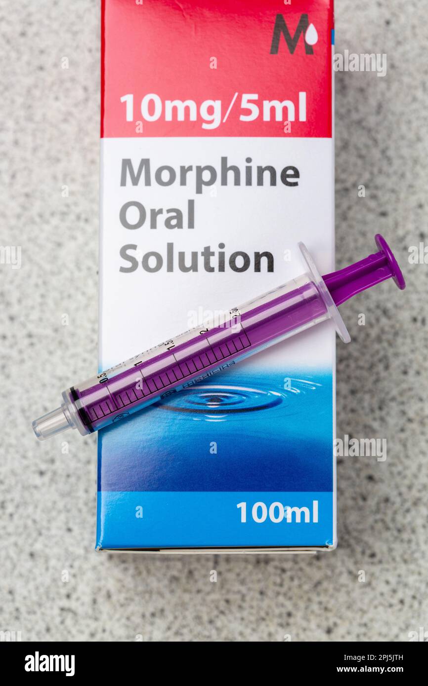 Morphine syringe Banque de photographies et d’images à haute résolution ...