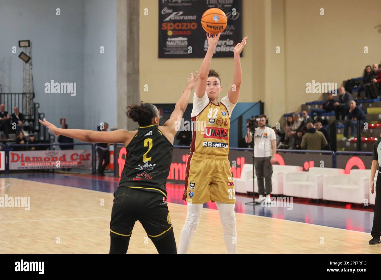 Dejza james Banque de photographies et d’images à haute résolution - Alamy