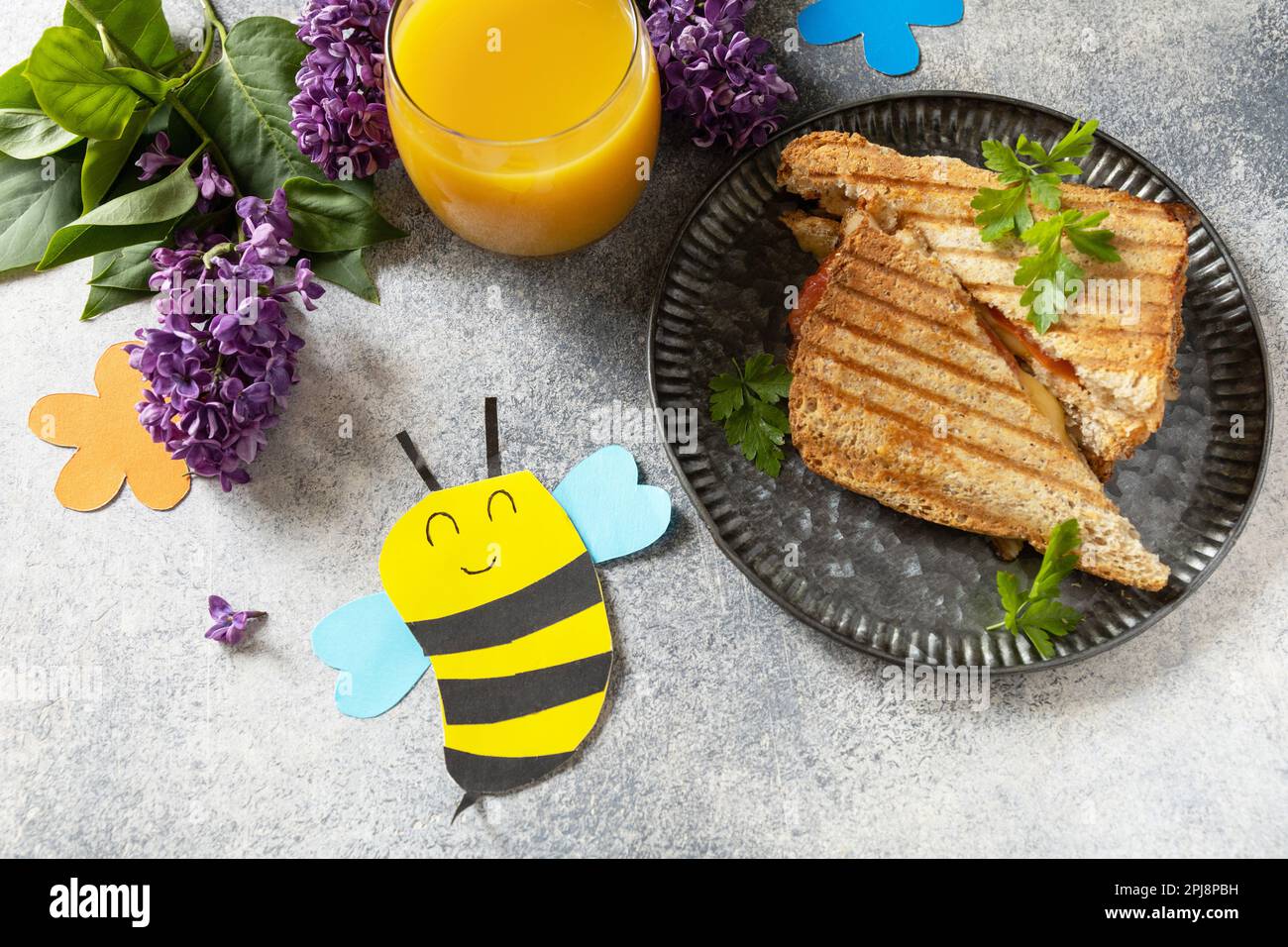 Petit déjeuner et carte de vœux pour sa maman le jour de la fête des ...