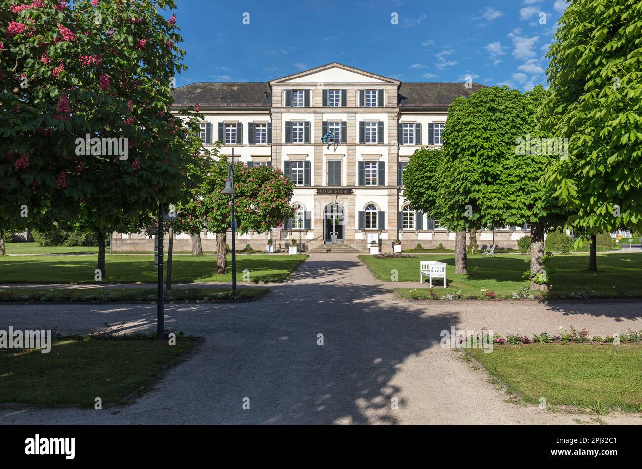 Elisabethenhof classique dans le Kurpark dans le spa d'État, Staatsbad ...