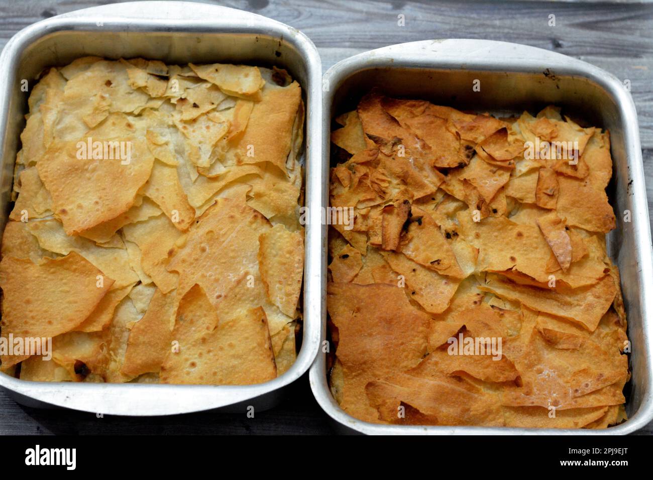 La pâtisserie sucrée égyptienne appelée Roqaaq with est une cuisine ...